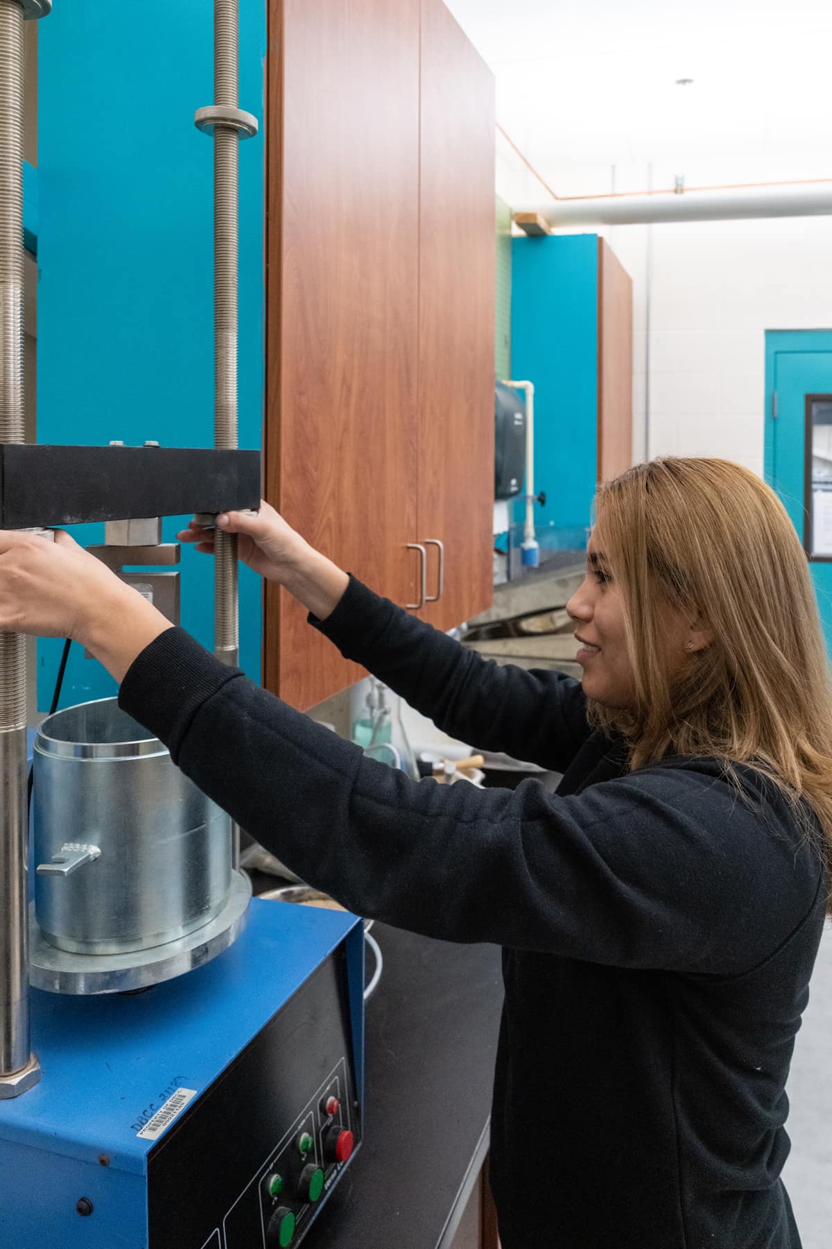 Advanced Geotechnical Laboratory