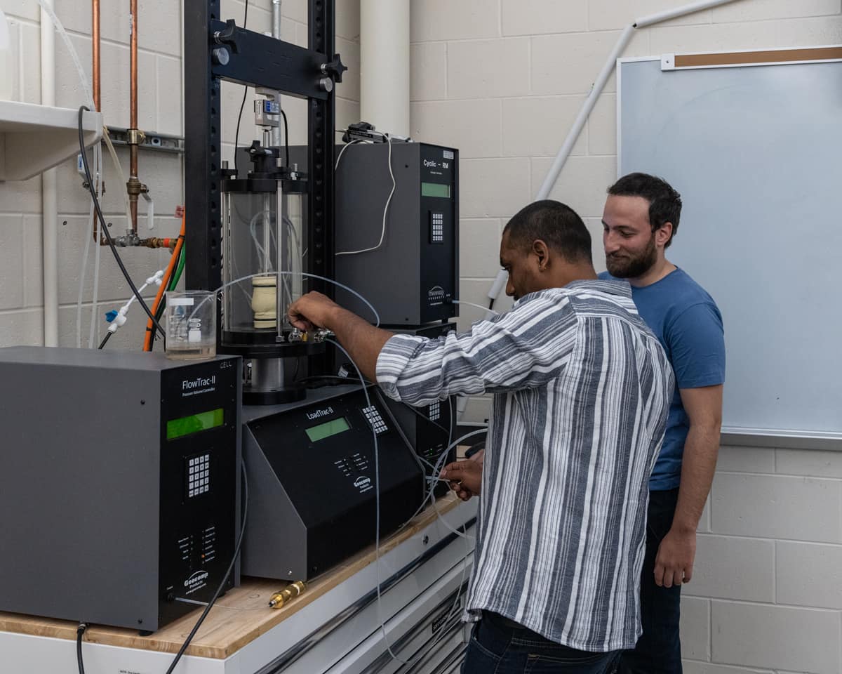 Advanced Geotechnical Laboratory