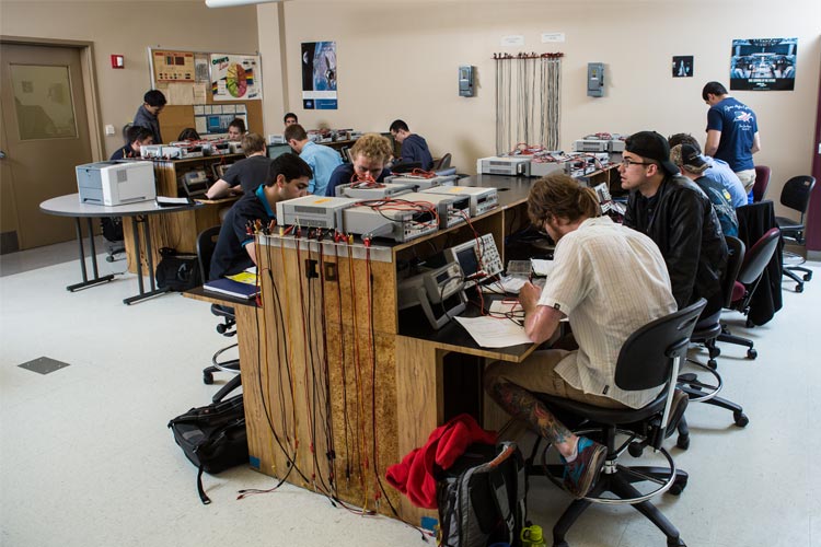 Labs and Facilities | Embry-Riddle Aeronautical University - Daytona ...