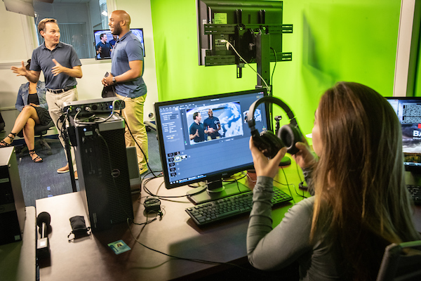 Weather Broadcasting Lab | Embry-Riddle Aeronautical University ...